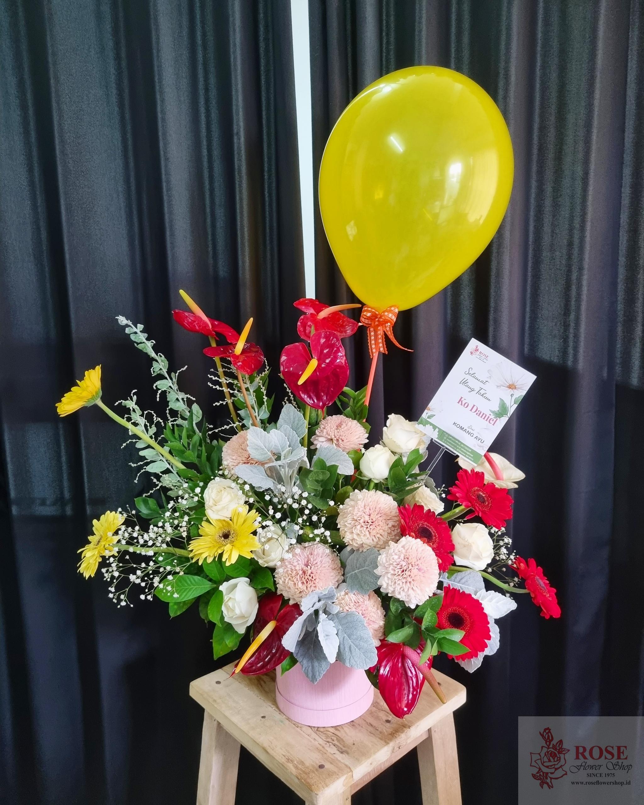 Bunga Meja – Pink Box w/ Balon | Rose Flower Shop - Toko Bunga Denpasar ...