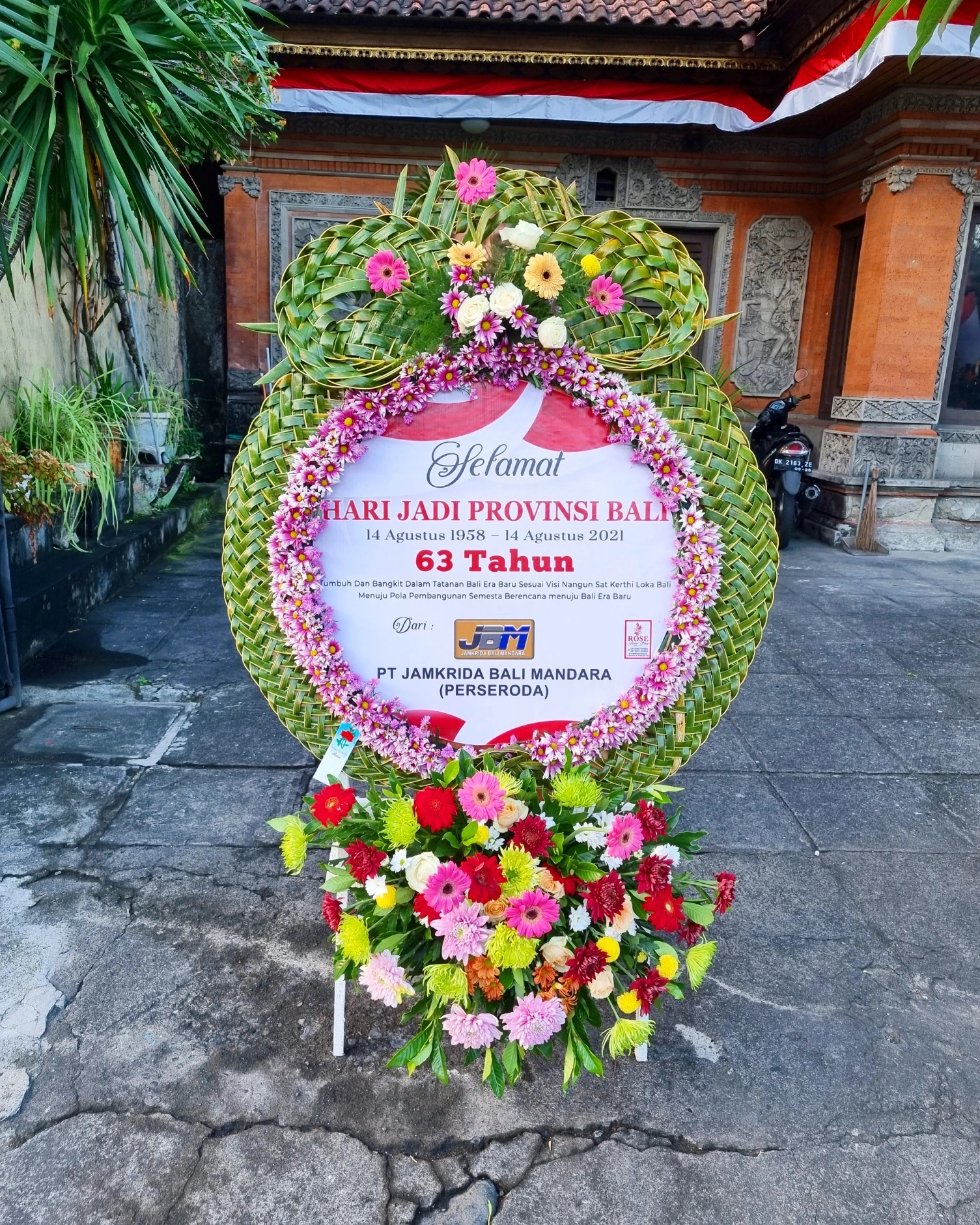 Anyaman Bunga – ROSE Custom | Rose Flower Shop - Toko Bunga Denpasar ...