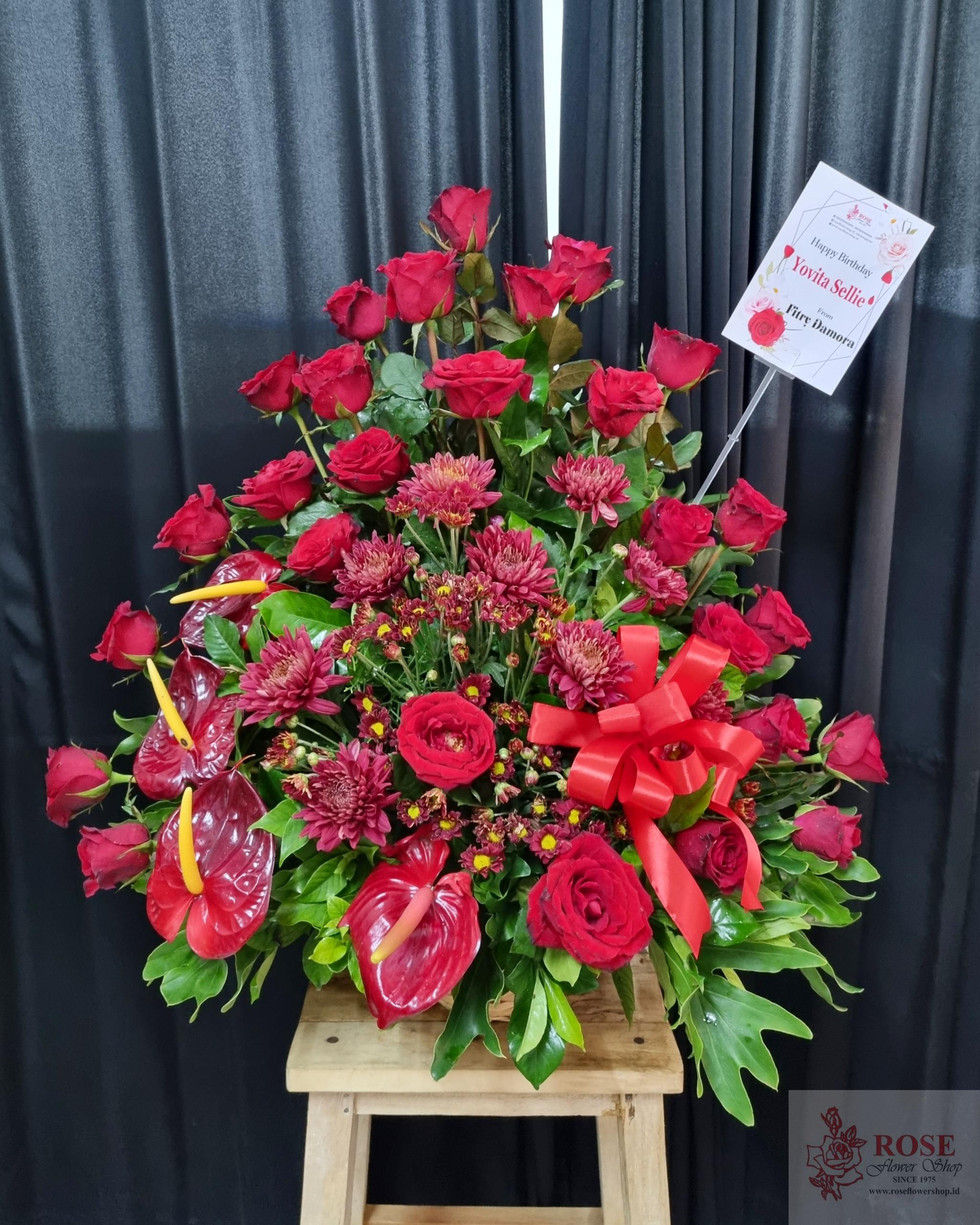 Bunga Meja – All Red Mix – ROSE Style | Rose Flower Shop - Toko Bunga ...