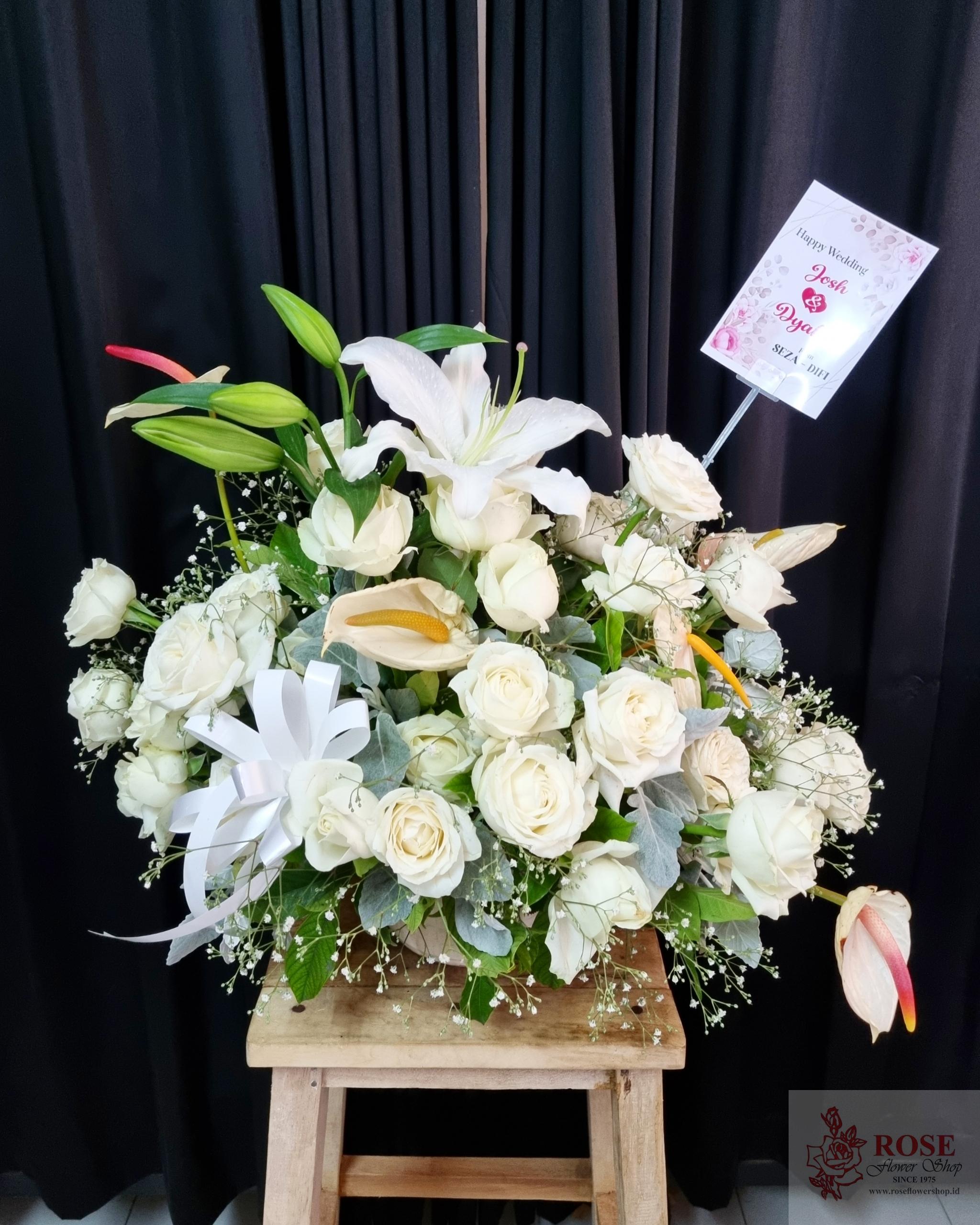 Bunga Meja – Putih ROSE Style 4 | Rose Flower Shop - Toko Bunga ...
